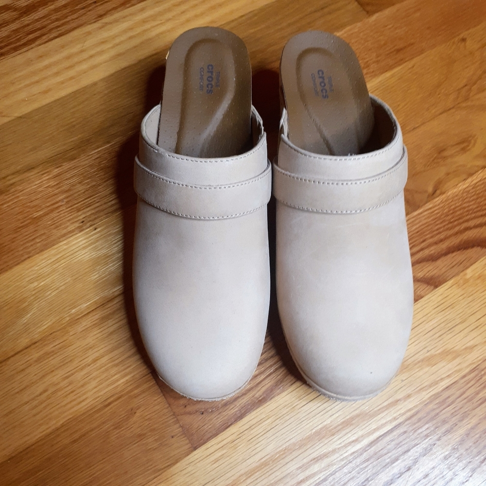 Crocs Sarah Suede Triple Comfort Heel Mule Taupe Size… - Gem